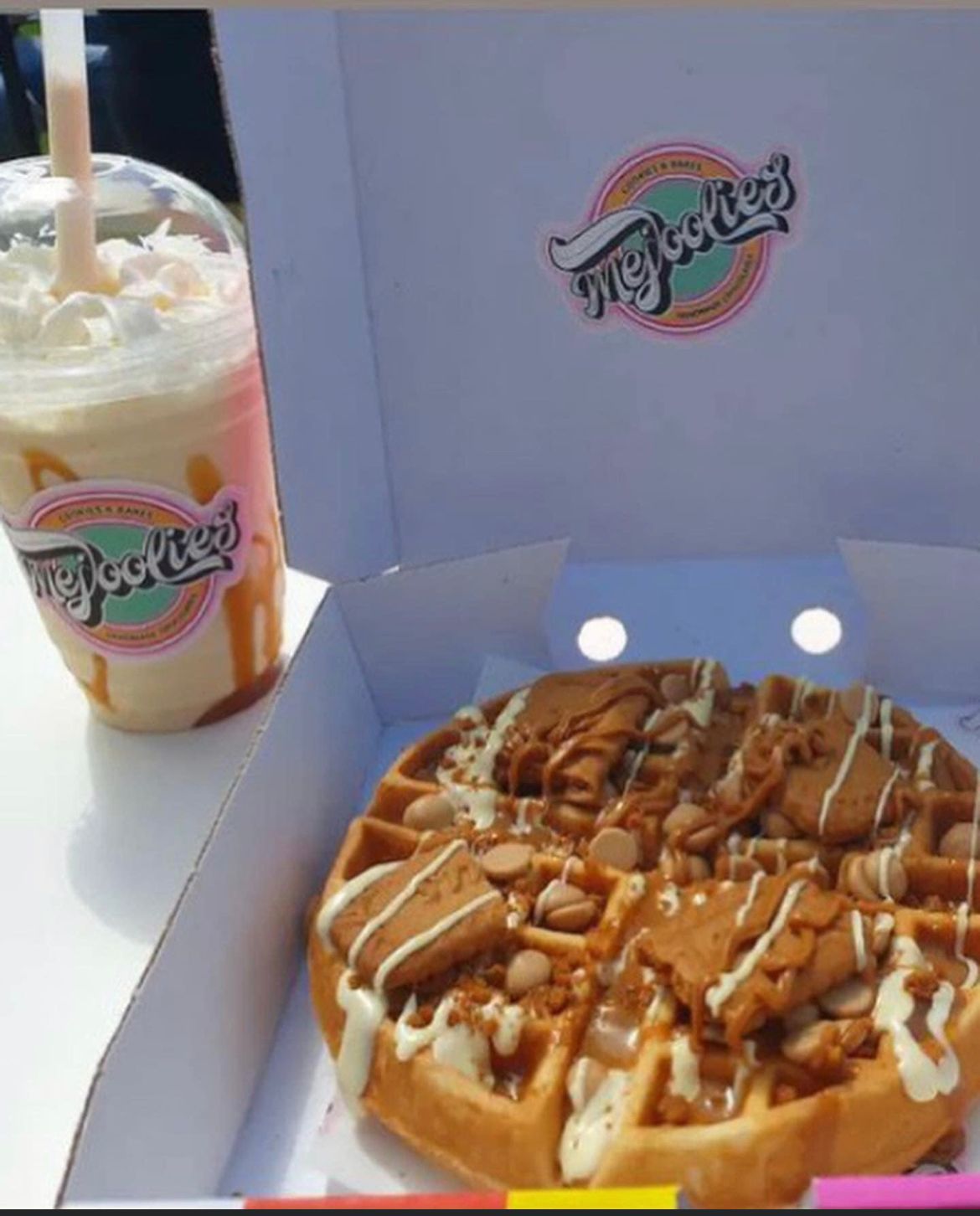 Mejoolies – Cakes, Bakes and Chocolates